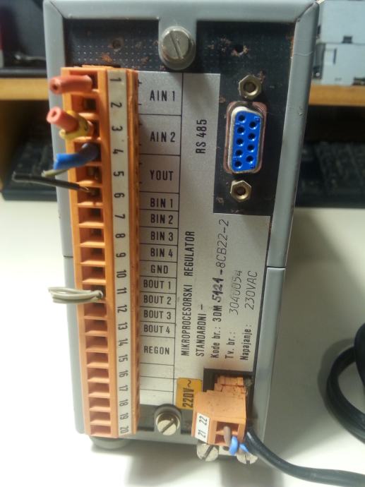 ATM, IM - Universal Controller - Standardni mikroprocesorski regulator