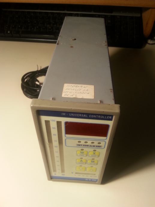 ATM, IM - Universal Controller - Standardni mikroprocesorski regulator