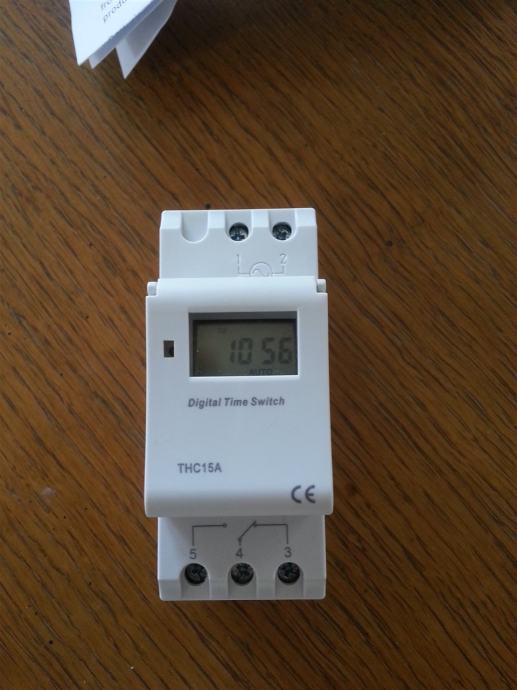 DIGITALNI TAJMER (U obliku automatskog osigurača za struju)
