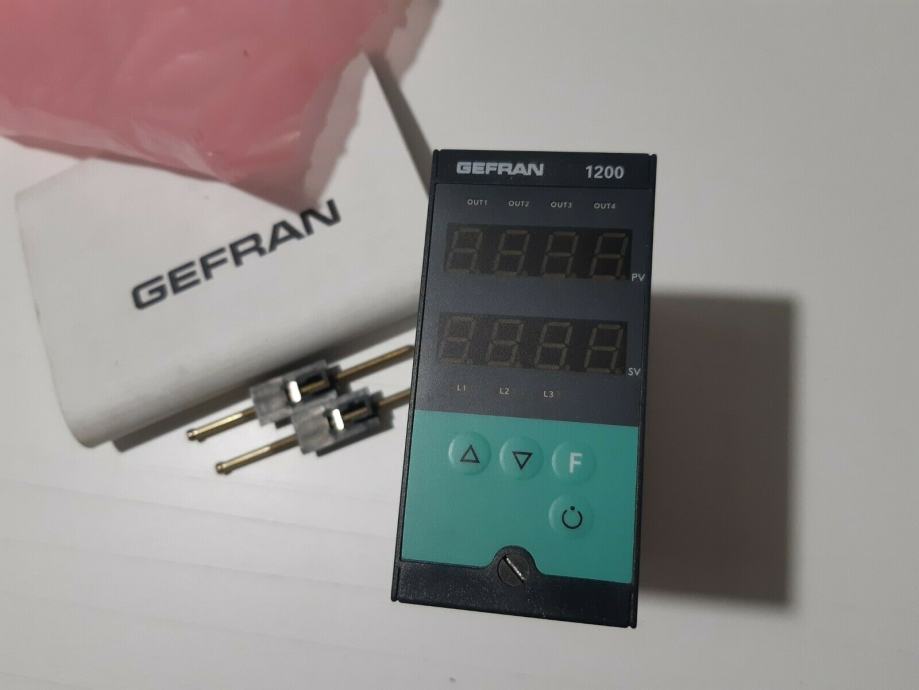 Gefran 1200 termoregulator PID temperaturni kontroler 48x96 F023210