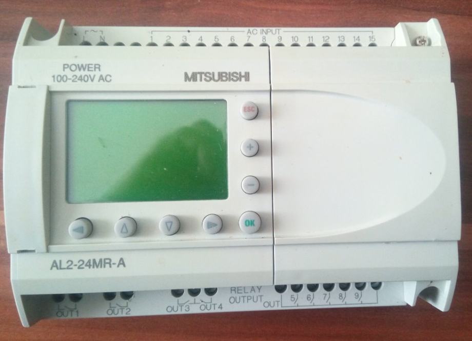 Mitsubishi Alpha PLC AL2-24MR-A ili AL2-24MR-D