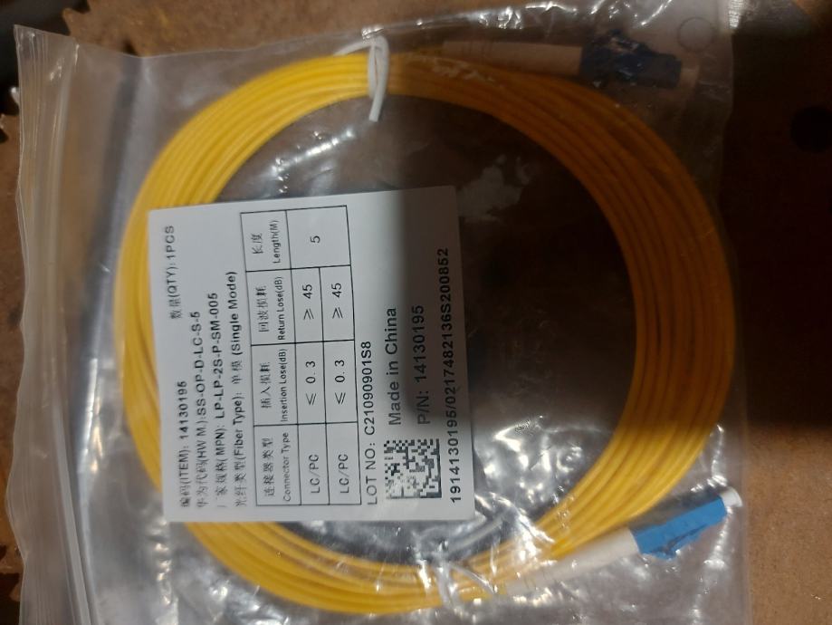 opticki,fiber kablovi sa konektorima