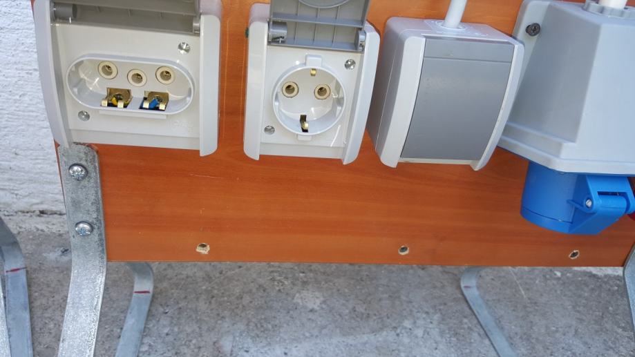 PRODUŽNI KABEL TROFAZNI - MONOFAZNI RAZDJELNIK FAZA