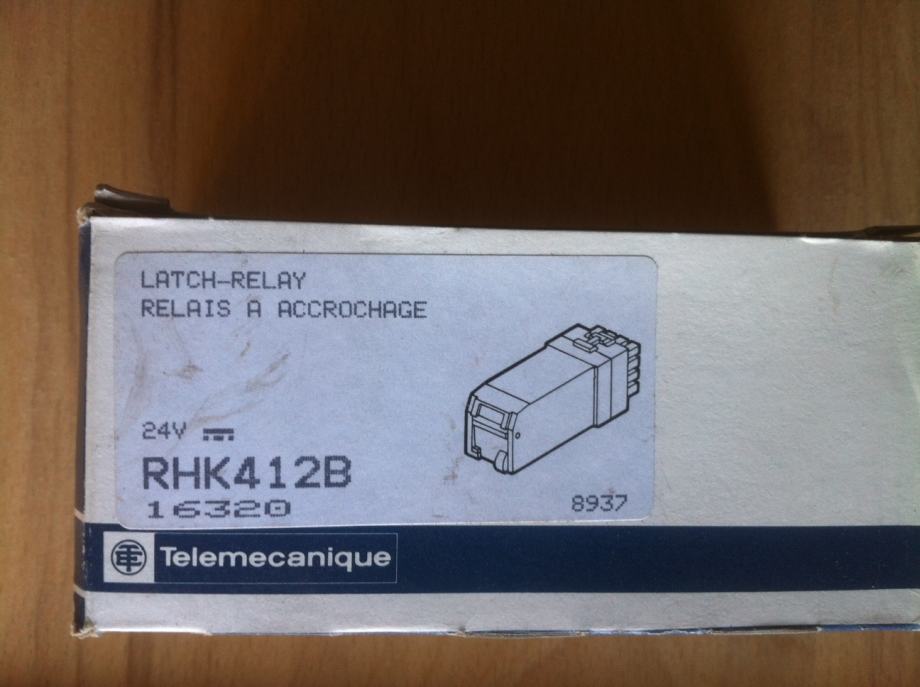 Telemecanique RHK412B Relay relej 24V DC NOVO