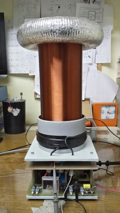 Teslina Zavojnica - Teslin Transformator - Musical Tesla Coil