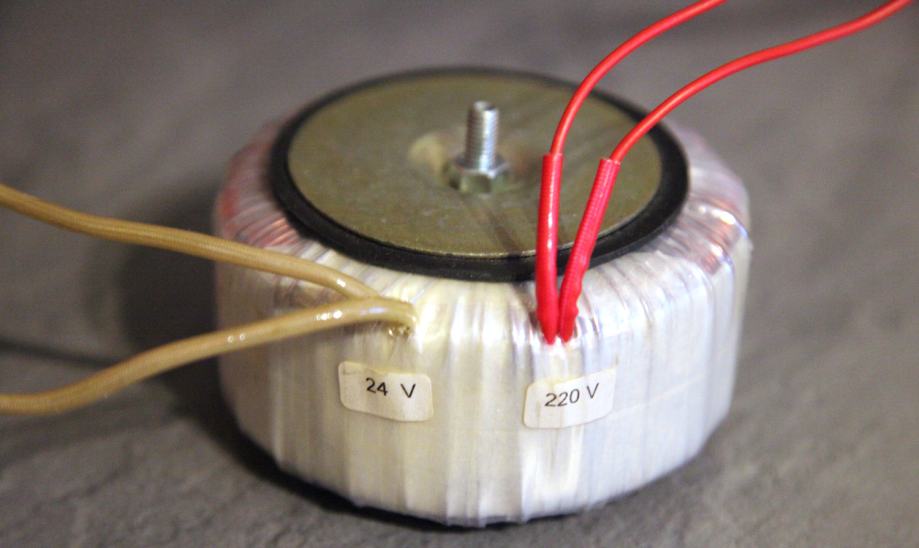 Toroidni trafo - 220V > 24V - 1.8 Kg - 200 W - novo - 149 Kn