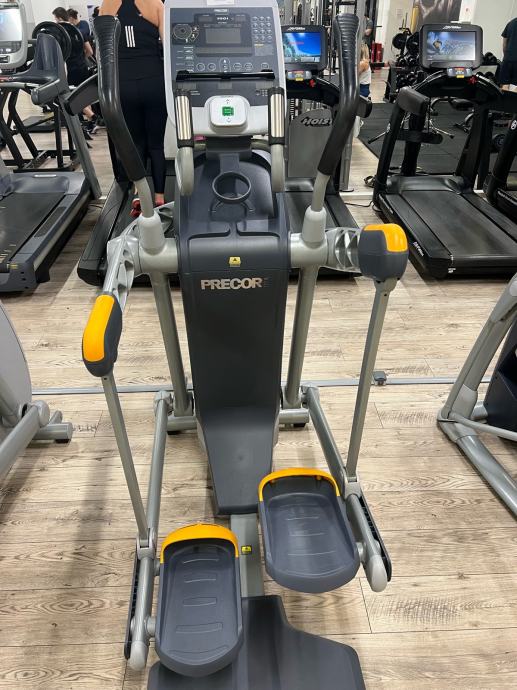 Precor AMT 100i
