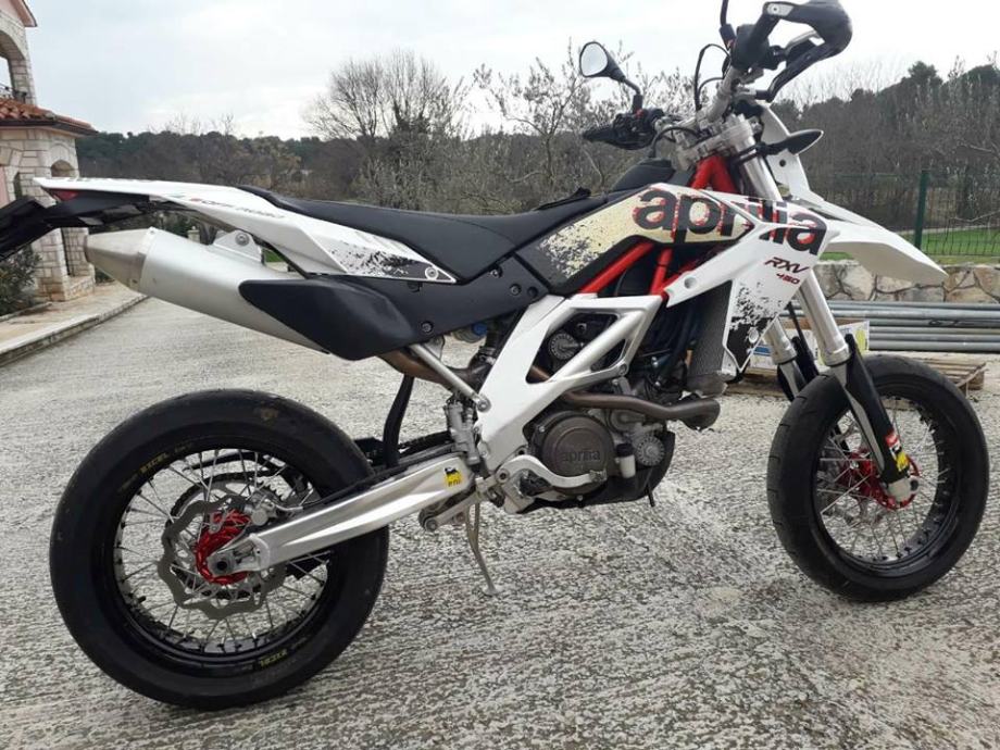 Aprilia RXV 450 cm3, 2012 god.