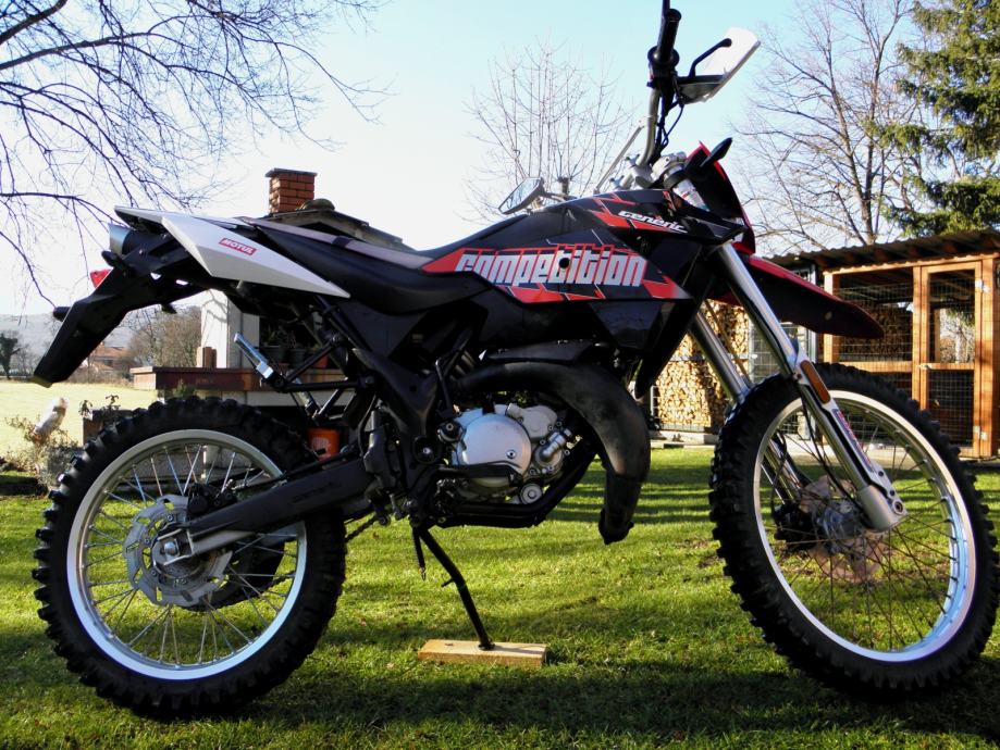 Generic Trigger X competition 50 cm3, 2012 god.