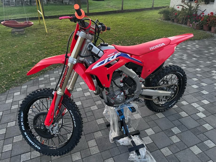 Honda Crf 450 cm3, 2022 god.
