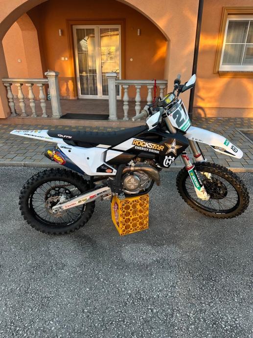 Husqvarna FC 450 Rockstar Edition, Factory racing, 2024 god.