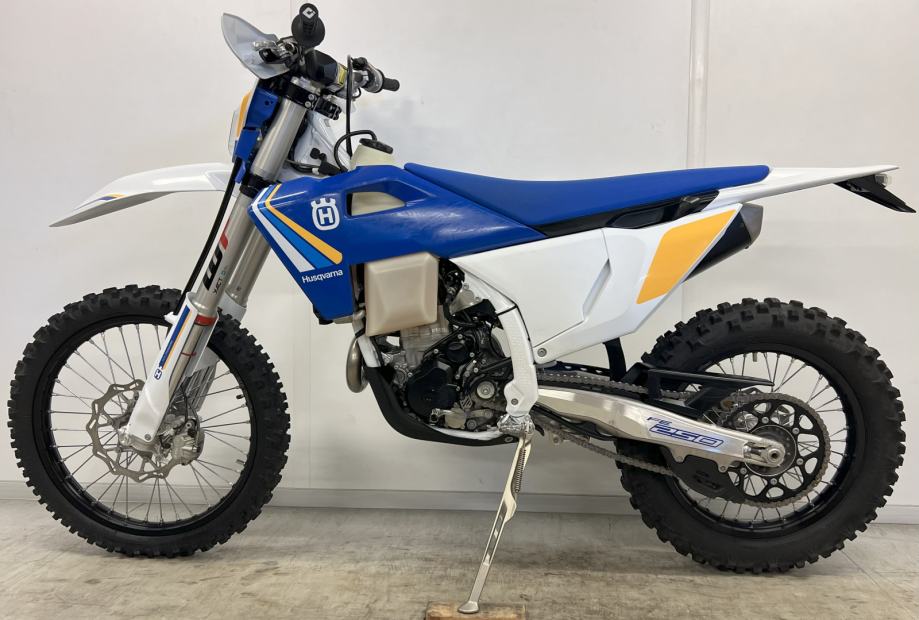 Husqvarna FE 250 HEIRTAGE 7 sati FE250 250 cm3, 2025 god.