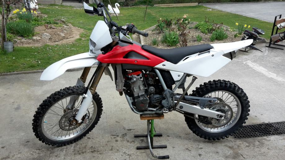 Husqvarna TE 450, 2006 god.