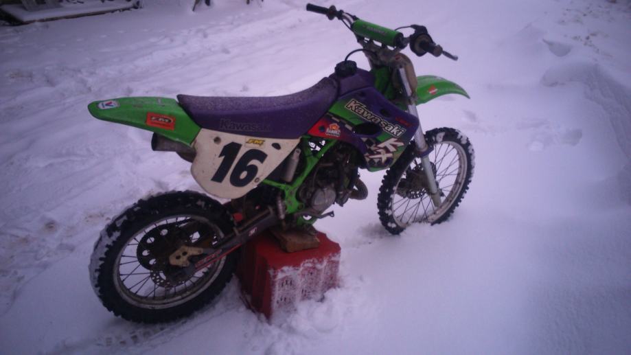 Kawasaki kx 100R jedini u oglasu napravljena generalka za stazu, 2001 god.