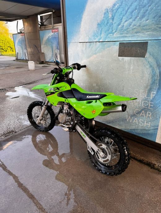 Kawasaki kx65, 2022 god.