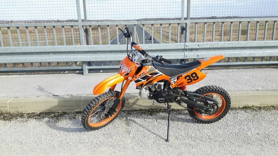 Kroser KXD 125 cm3, 2016 god.