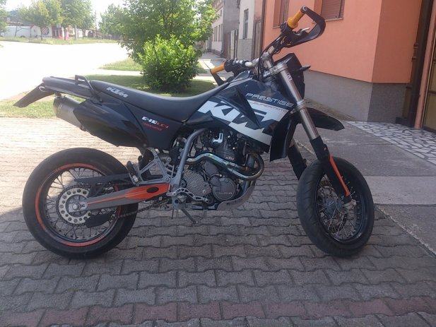 KTM LC4 640 Prestige supermoto, 2004 god.