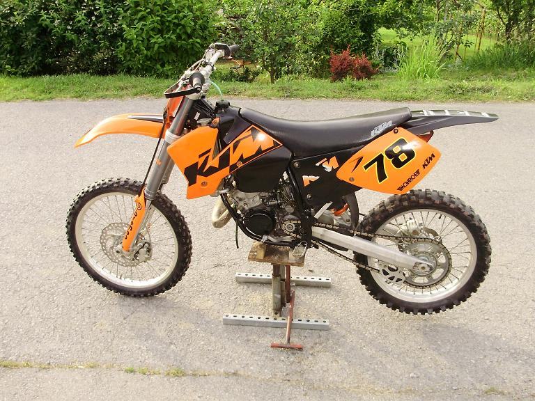KTM SX 125 125 cm3 HITNO, 2003 god.