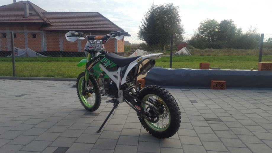 Kxd 612 PRO 125 Kubika 2017 godiste 125 cm3, 2017 god.