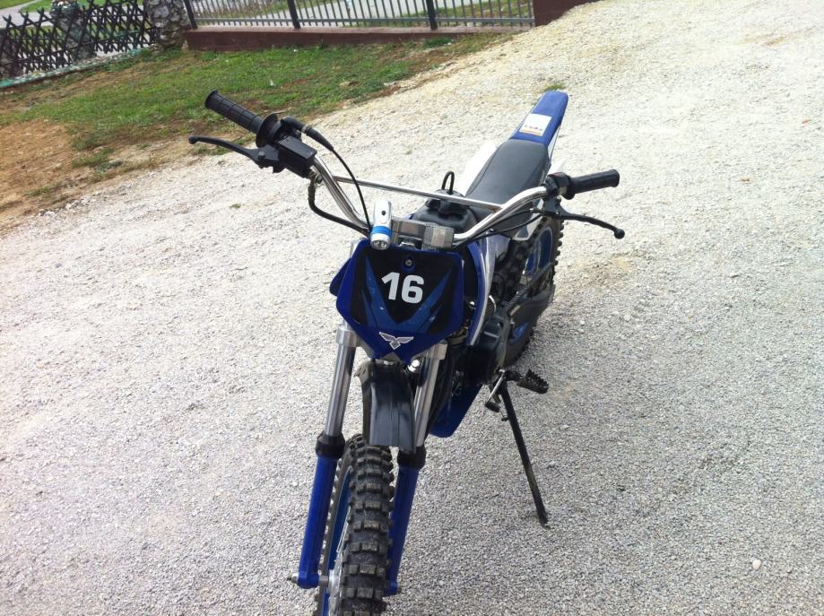 Cross/kroser 125 cm3, 2010 god.