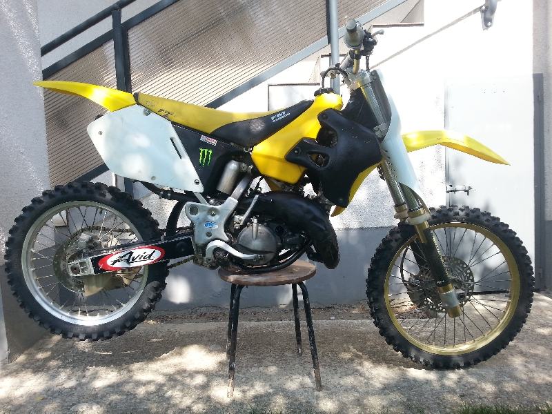 Suzuki RM 125 125 cm3, 1998 god.