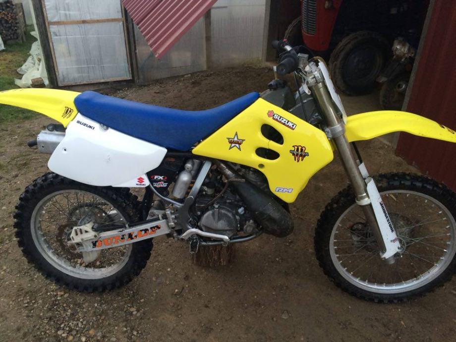 Suzuki rm 250 cm3:::::::::::..... hitno!!!!!!, 1997 god.