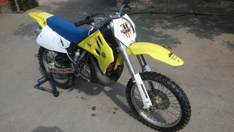 Suzuki Rm 250 cm3::::::::::::......hitno!!!!!, 1997 god.
