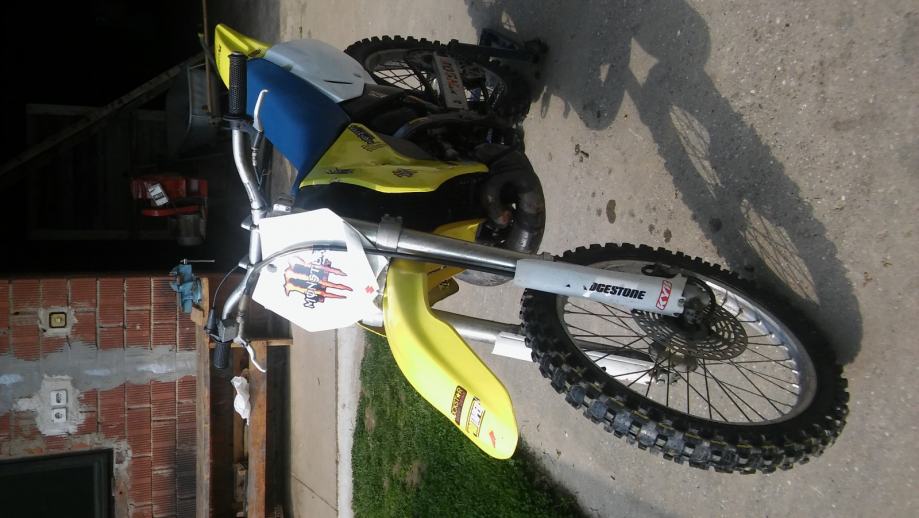 Suzuki Rm 250 cm3::::::::::::......hitno!!!!!, 1997 god.