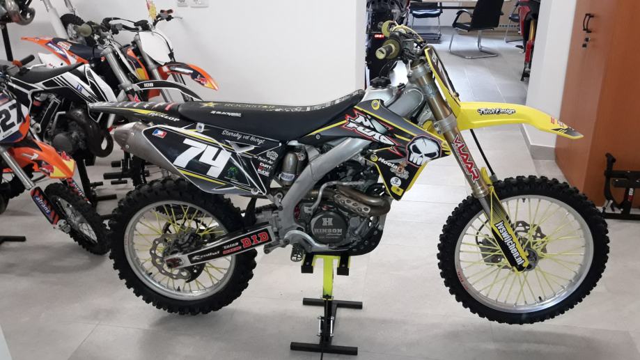 Suzuki RMZ 250 cm3, 2016 god.