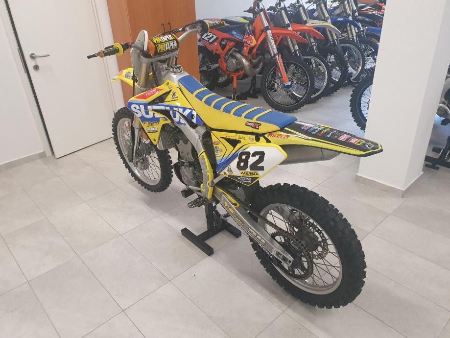 Suzuki RMZ 250 cm3, 2016 god.