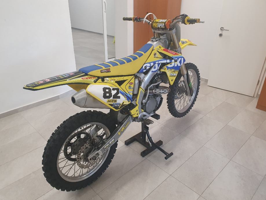Suzuki RMZ 250 cm3, 2016 god.