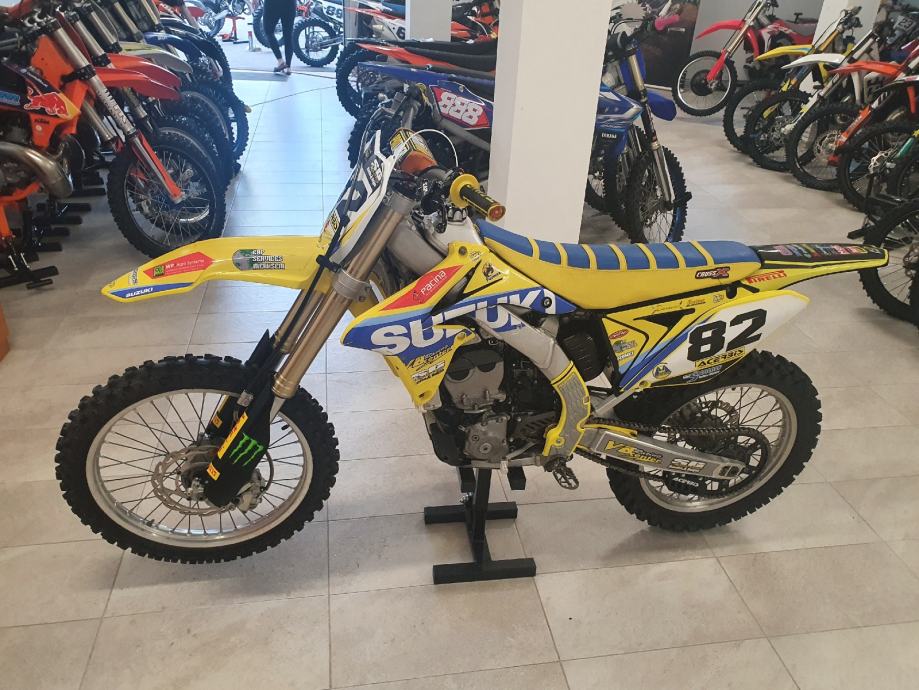 Suzuki RMZ 250 cm3, 2016 god.
