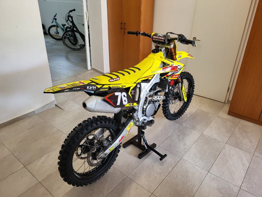 Suzuki RMZ 250 cm3, 2020 god.