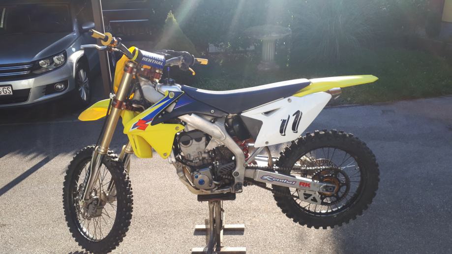 Suzuki RMZ 450 cm3, 2010 god.