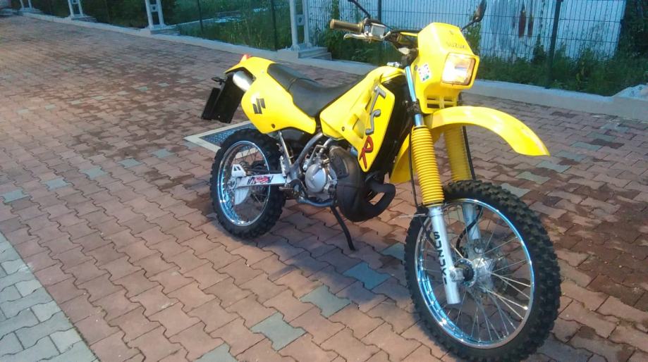 Suzuki tsr 125, 1997 god.