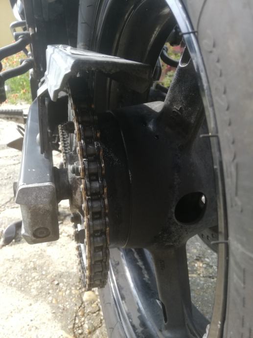 Suzuki V-strom 650, 2006 god.