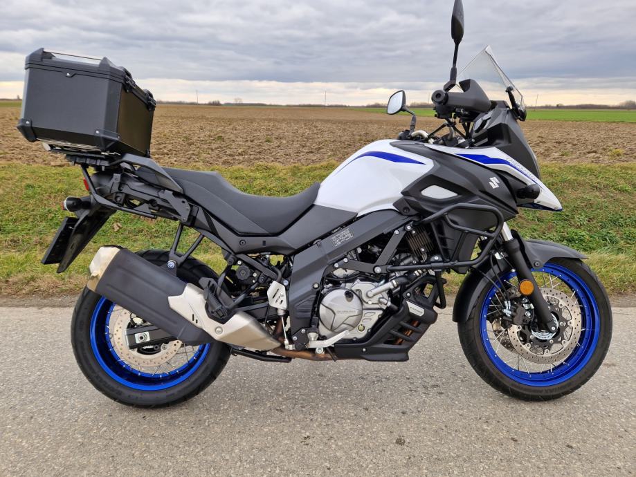 Suzuki V-Strom 650 XT Adventure 645 cm3, 2020 god.