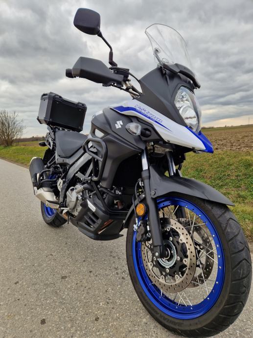 Suzuki V-Strom 650 XT Adventure 645 cm3, 2020 god.