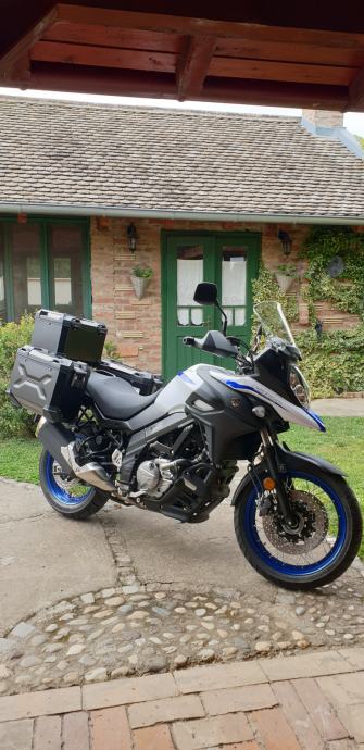 Suzuki V-Strom 650 XT Adventure 645 cm3, 2020 god.