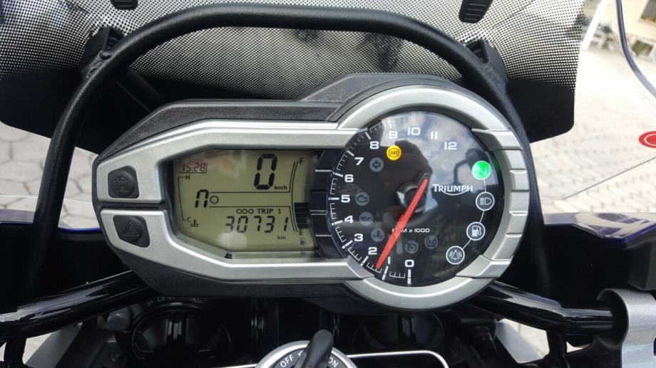 Triumph TIGER EXPLORER 1200 ABS 1215 cm3, 2012 god.