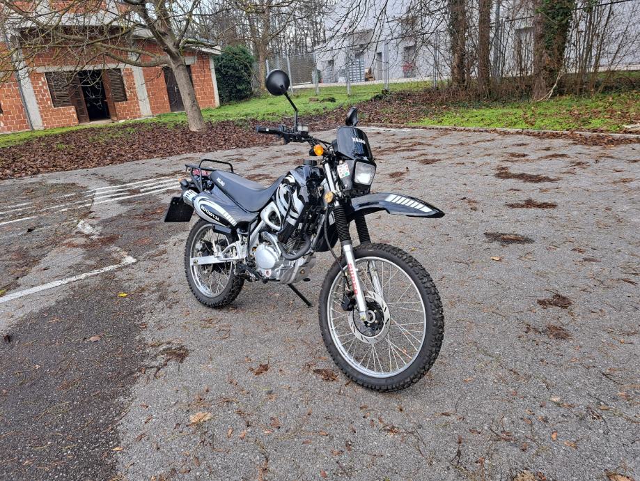XGJAO 125 ccm enduro AKCIJA 24 H, 1000 EURA, 2012 god.