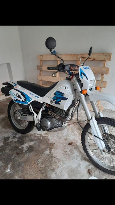 Yamaha TT600E 600 cm3, 1998 god.