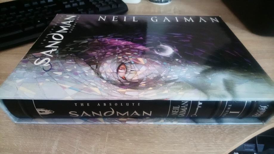 Absolute Sandman Volume 1. /Neil Gaiman