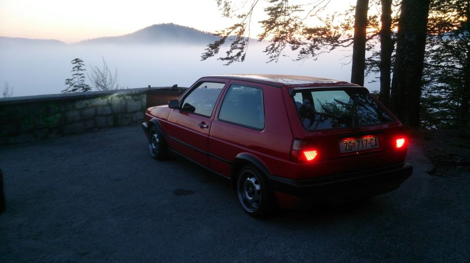 Zdadnji farovi golf 2 gti