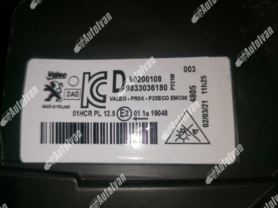 FAR / LAMPA / SVJETLO PEUGEOT 208 P21E 90200108 9833036180 LED. P.D