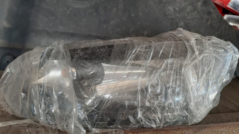 Far Lijevi VW POLO V 6R 06.09-05.14 oe: 6r1941015e