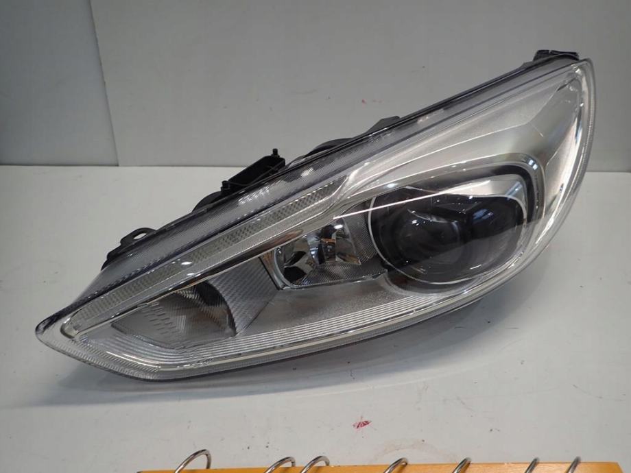 FAR PREDNJI FORD FOCUS MK3 REDIZAJN 14- BI-XENON ZAKRETNI