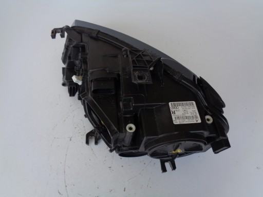 LAMPA FAR DESNI AUDI A4 B8 8K 07-11 XENON LED ZAKRETNI