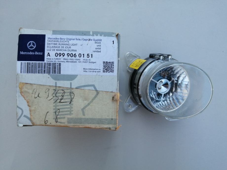 Mercedes W176 W246 W242 NOVO originalno LED dnevno svjetlo A0999060151