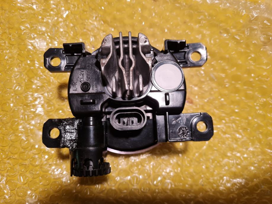 PEUGEOT 2008 2 maglenka LED, 9826960480